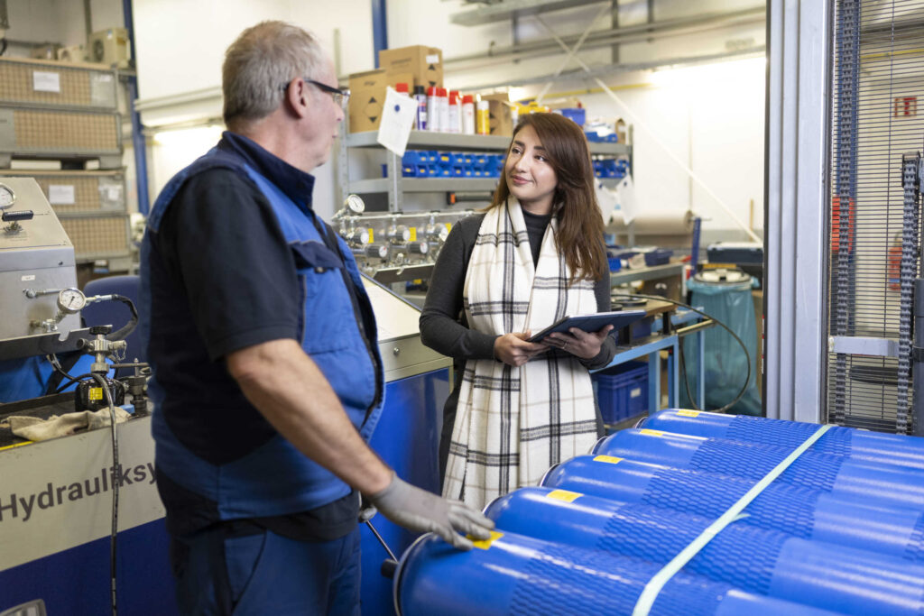 Dem Fachkräftemangel kreativ begegnen – WIBB | Das Magazin der ...